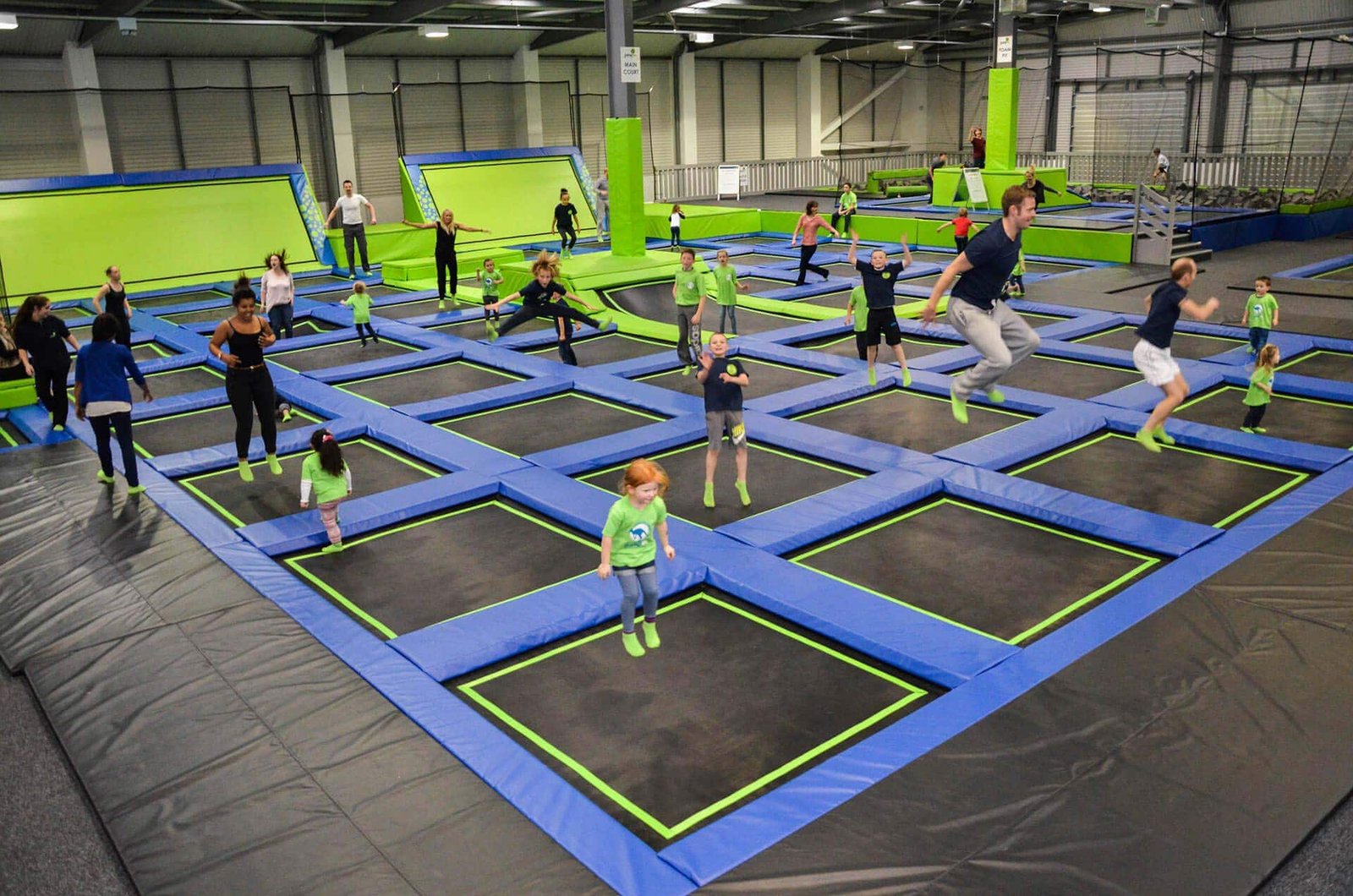 Jump In - Elstree - iVisit
